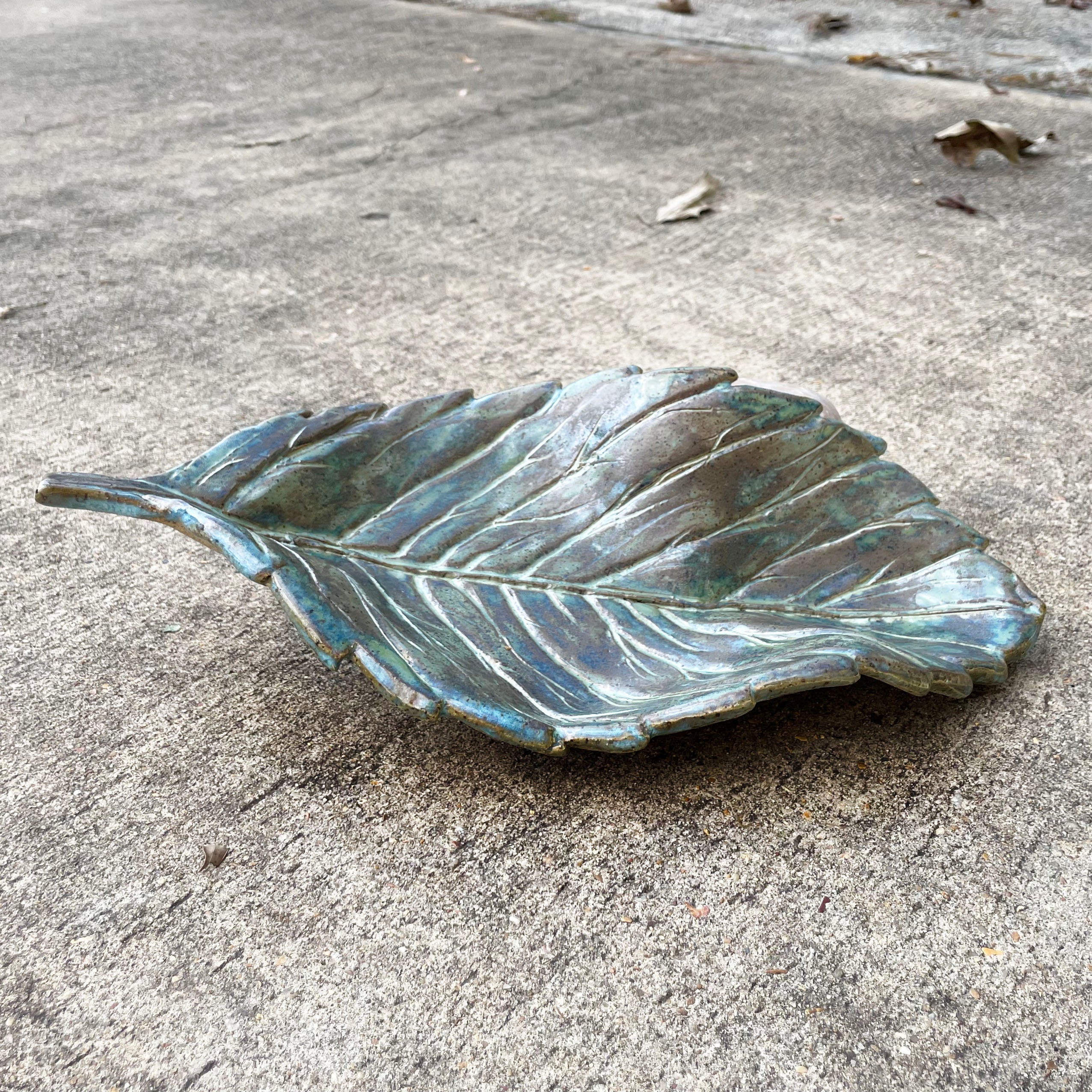 Large Leaf | Vixon's Pottery