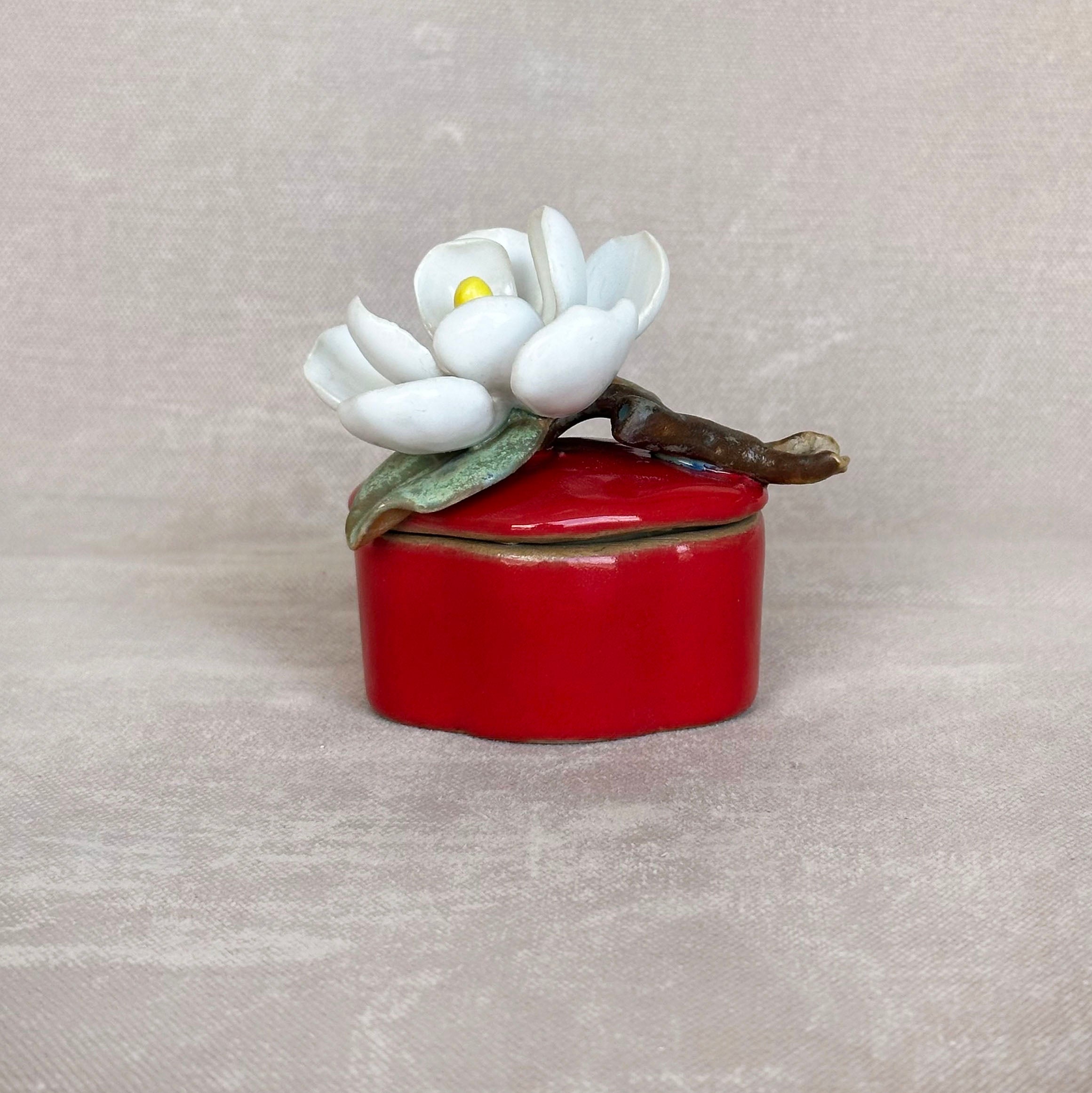 Handcrafted Pottery Magnolia Trinket Box | Vixon's Pottery